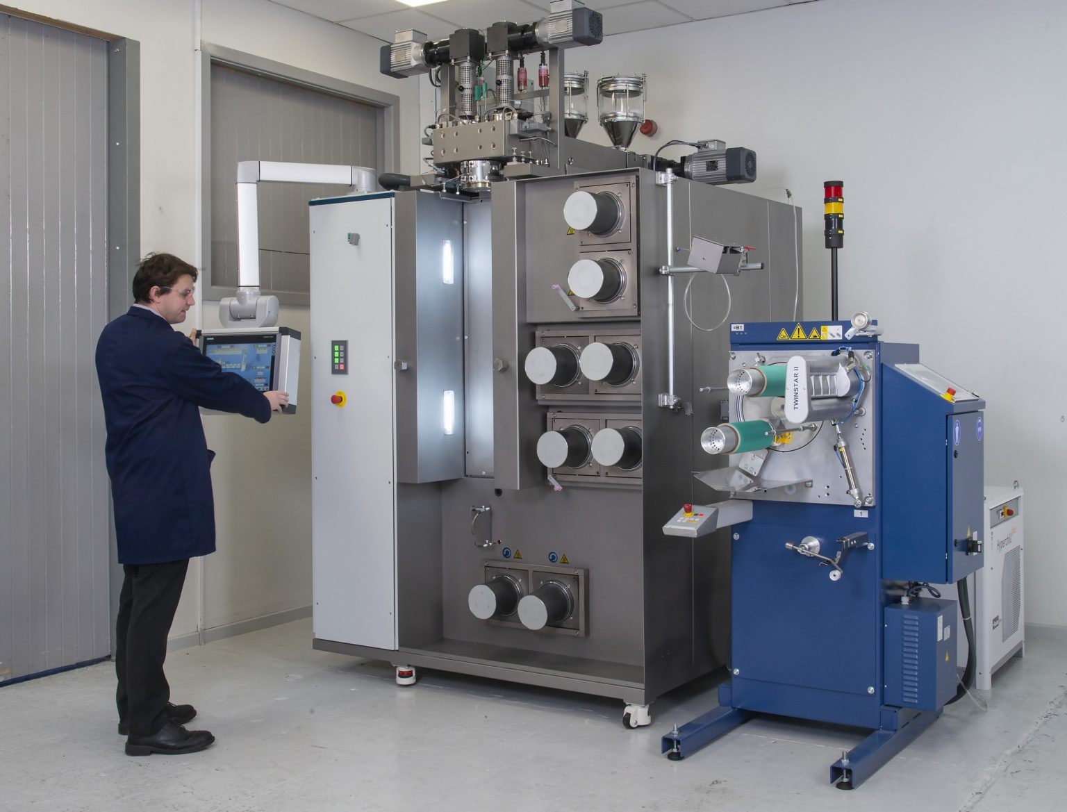 Bespoke pilot and laboratory melt spinning extrusion lines from FET